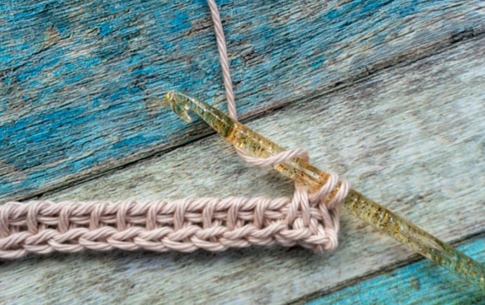 How to Crochet the Tunisian Yarn Over Lace Stitch Photo Tutorial ...